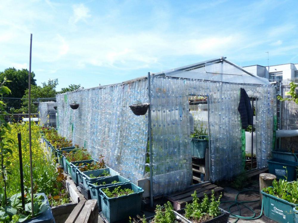 Melegház újrahasznosításból – Csak elegendő PET-palack legyen! | Sokszínű vidék