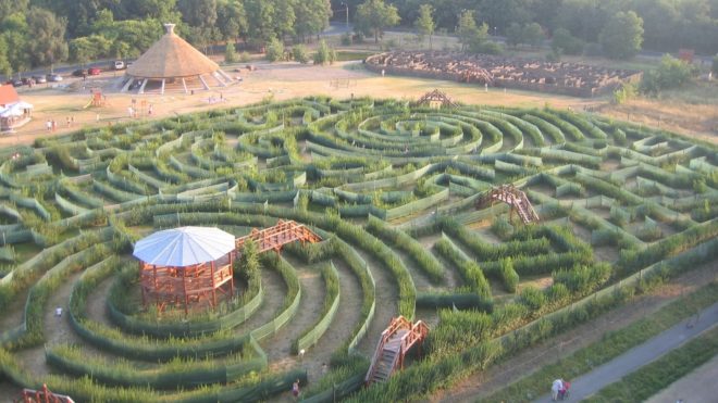 Dobogós helyen áll világviszonylatban az ópusztaszeri labirintus ...