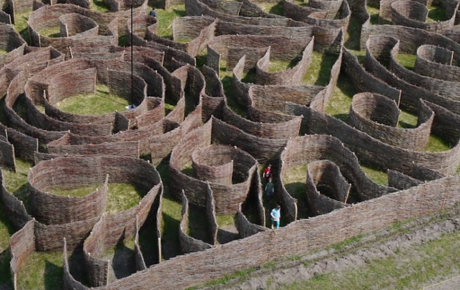 Dobogós helyen áll világviszonylatban az ópusztaszeri labirintus ...