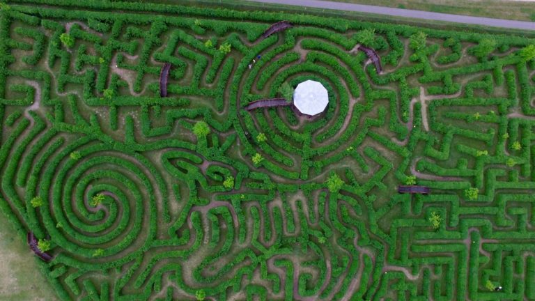 Dobogós helyen áll világviszonylatban az ópusztaszeri labirintus ...