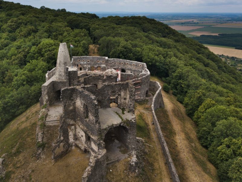 Somlói vár, Tátika vára, Rezi vára: a Dunántúl három kihagyhatatlan ...