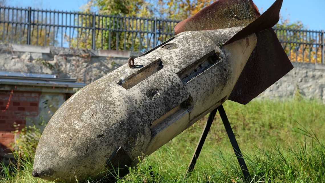 Bombát találtak a túrázók a Mátrában | Sokszínű vidék