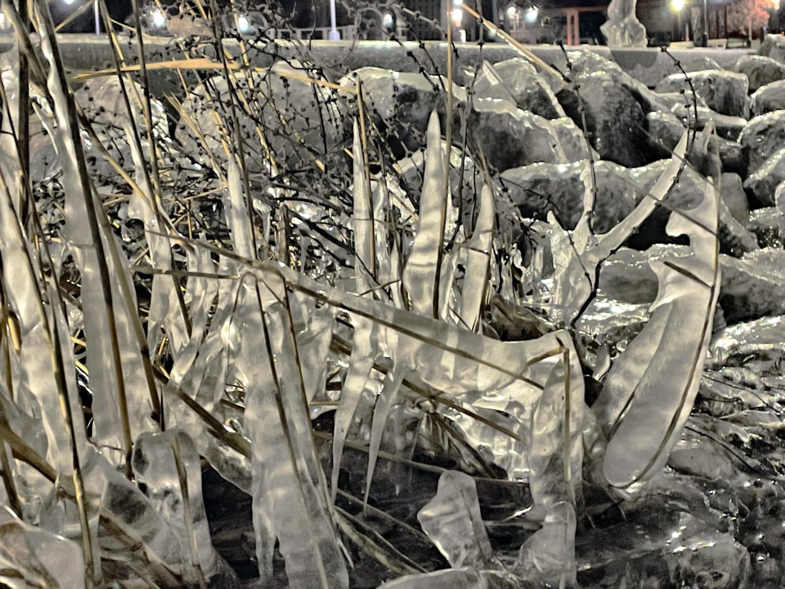 Dermesztően gyönyörű fotók a jeges Balatonról | Sokszínű vidék