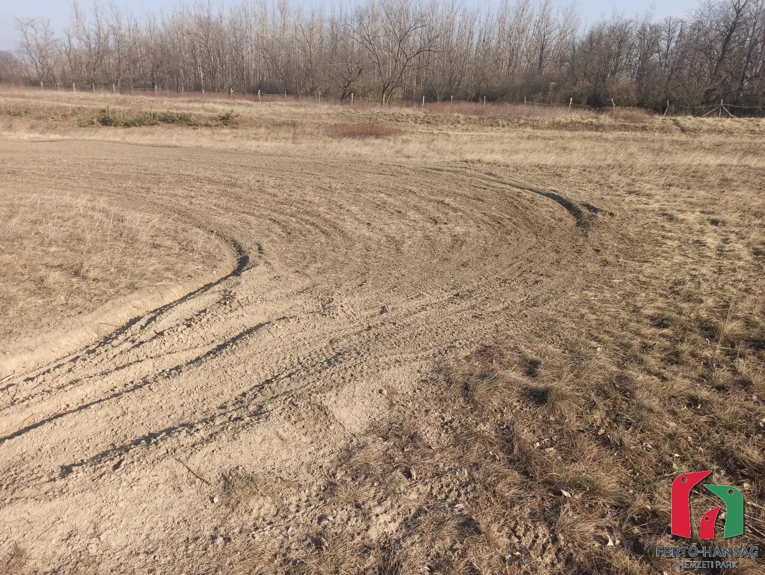 Döbbenetes fotókon a terepmotorosok által okozott tájsebek | Sokszínű vidék