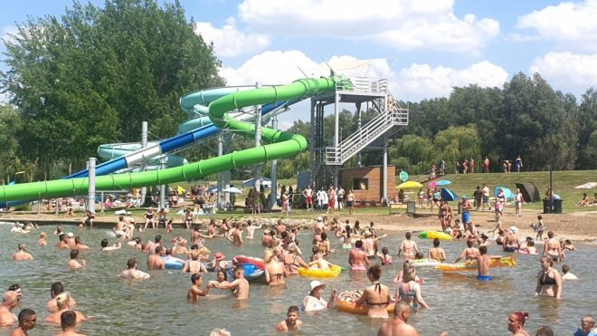 Ennyiért csobbanhatunk 2025-ben a Tisza-tavi strandokon | Sokszínű vidék
