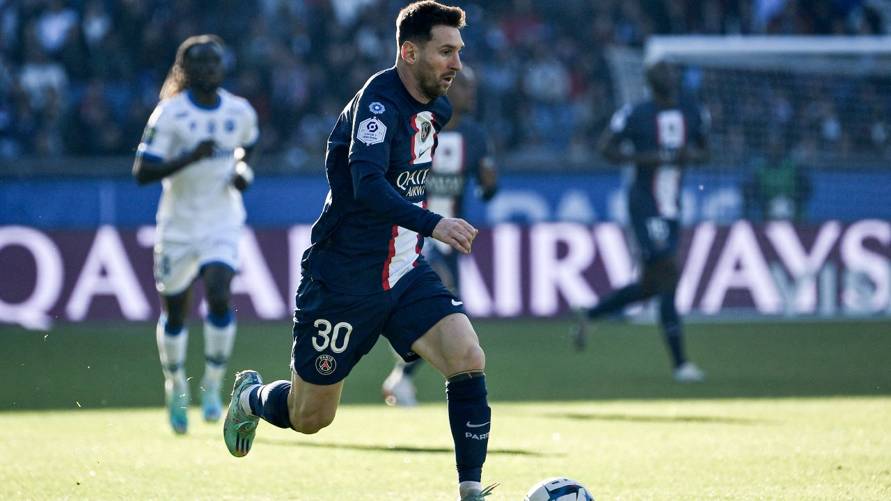 Visszavárja a Barca, de Messi még egy évig maradhat a PSG-ben | Rangadó