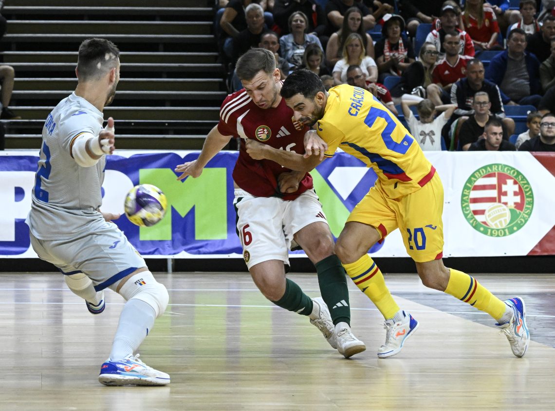 Románveréssel jutott ki fél lábbal az Eb-re a magyar futsalválogatott ...